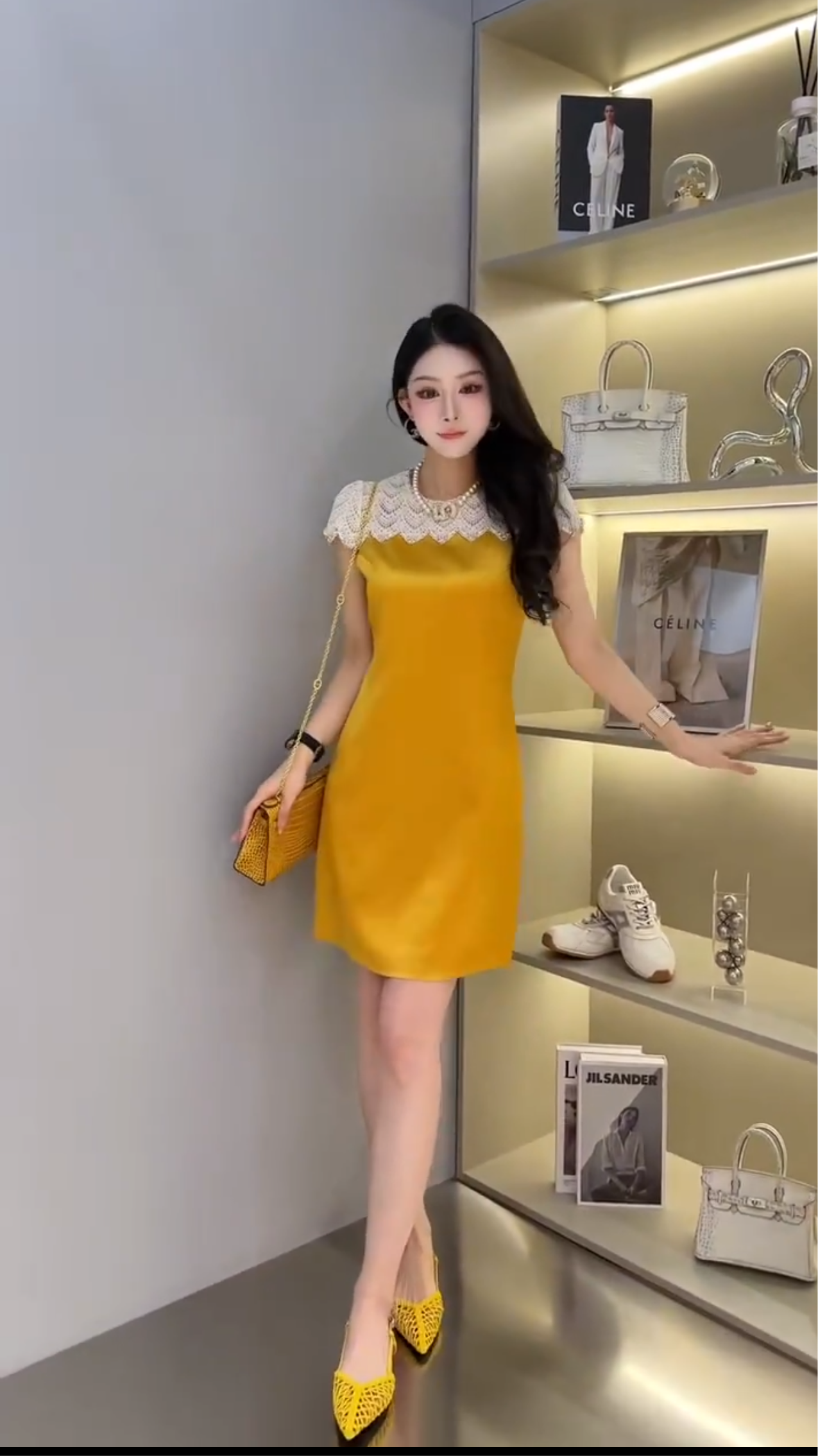 Đầm lụa Vàng suông ren cổ tay trắng xinh xỉu 5545 – Cammy Fashion LLC